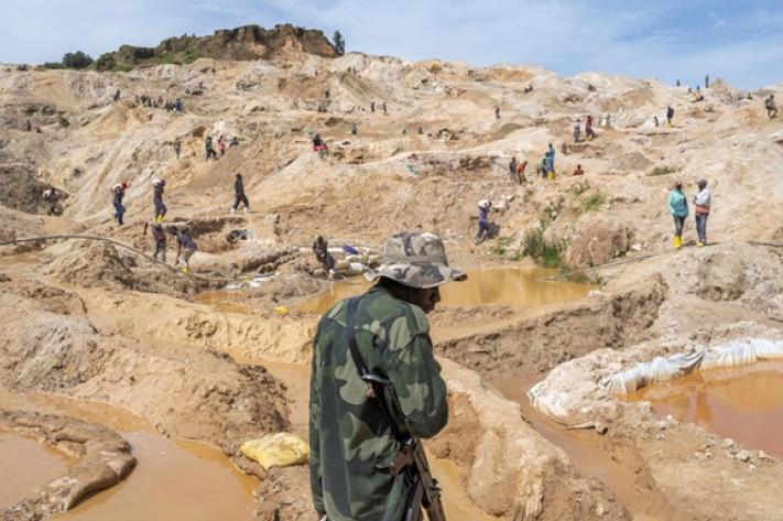 mine m23_se_tient_pres_des_mines_de_coltan_de_rubaya_pht_ks_26_janv ...
